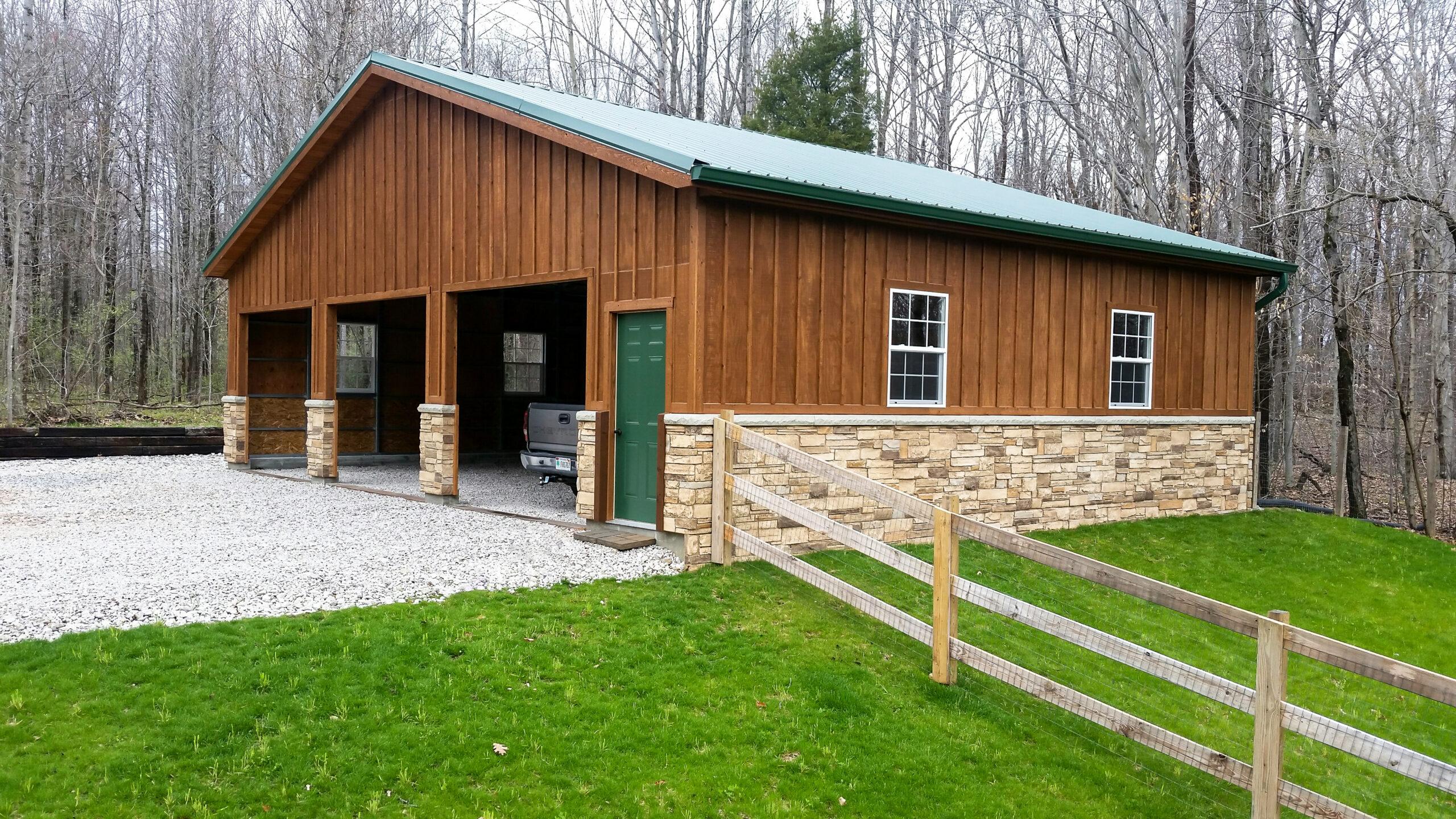 Exterior Stone Wainscoting Made Easy! - URESTONE Panels